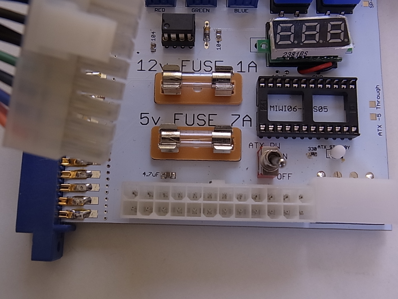 新コントロールボックス「KTB-1」大解剖 - PCBBEEP
